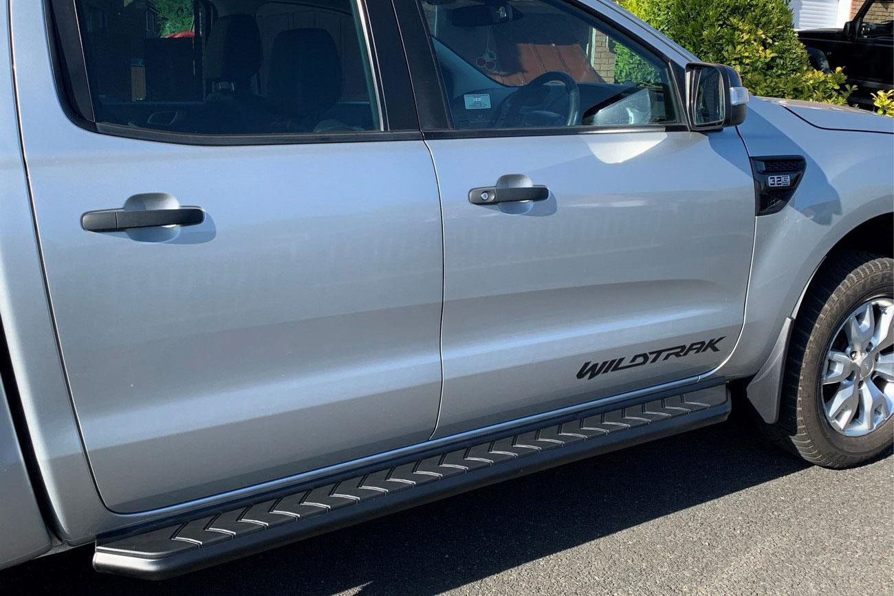 Ford Ranger 2012+ Alpine F1 Running Boards – Next-Gen Ranger UK